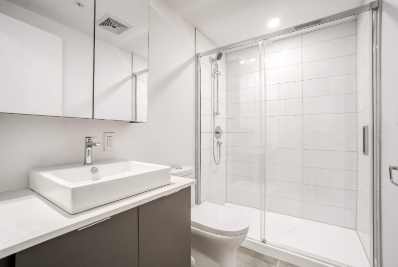 Studio à louer - 2 ½ Montréal 1424 1424 Boulevard Saint-Laurent ...